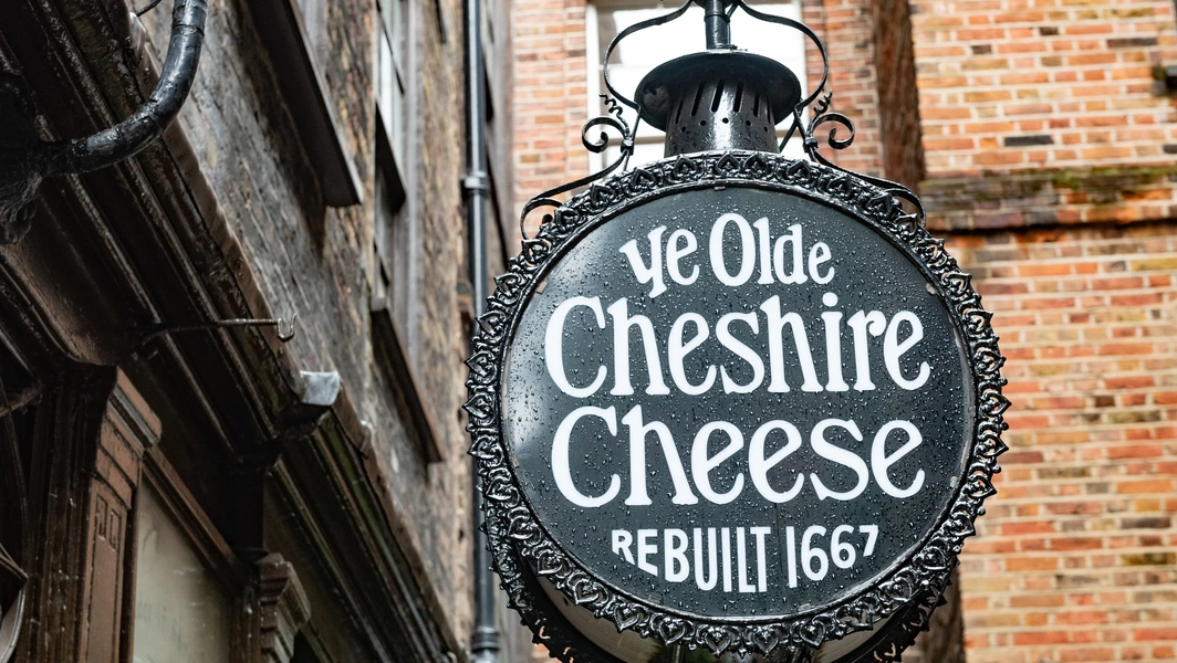 4 historic venues where romance meets history