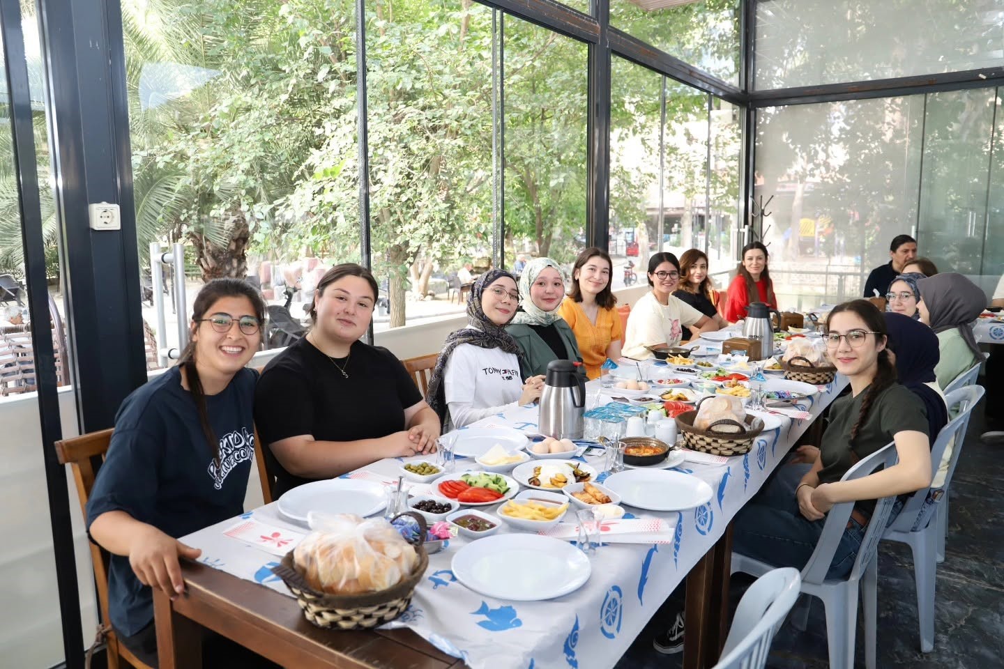 Karpuzlu’da YKS öncesi öğrencilere moral kahvaltısı