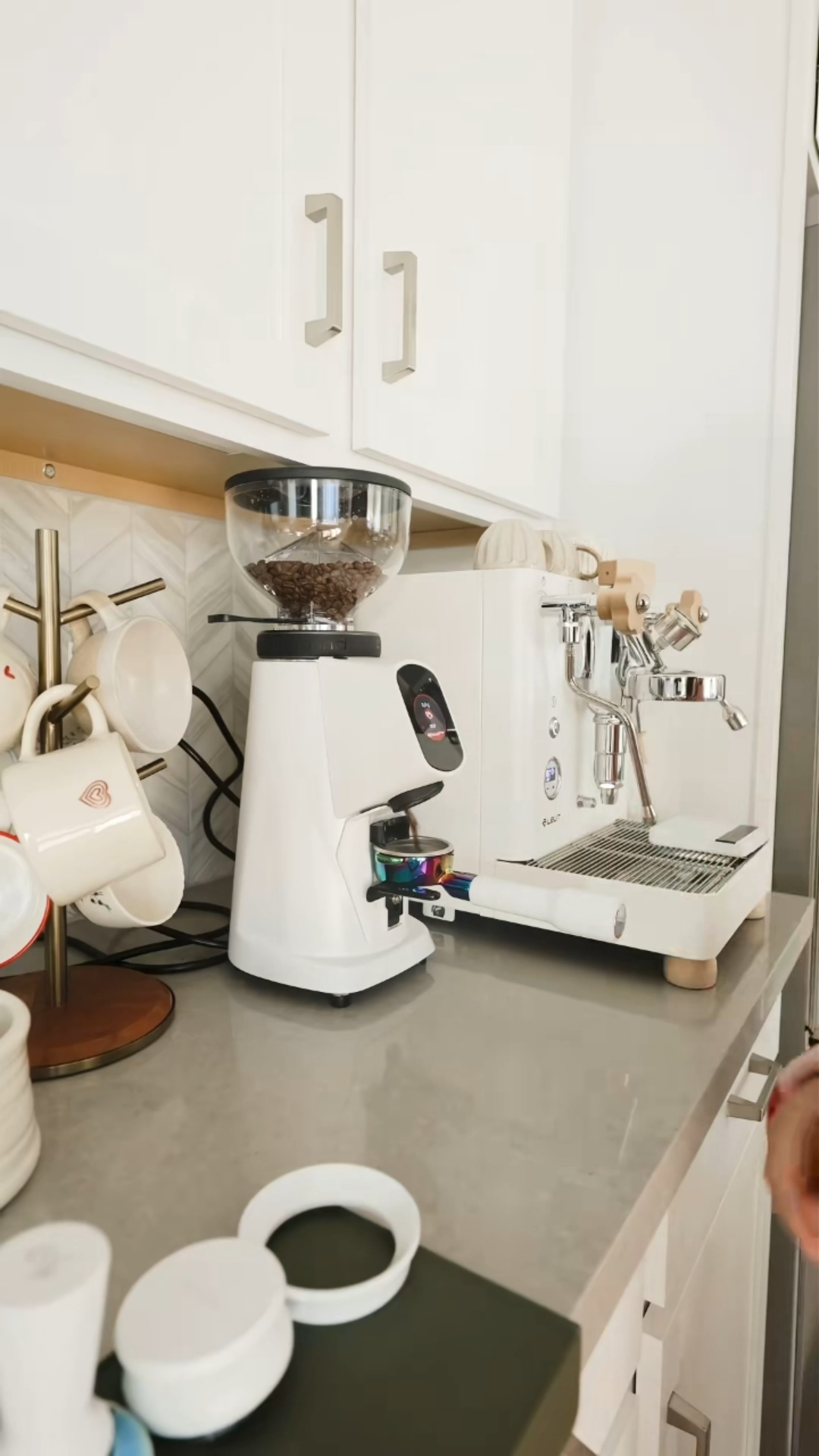Morning coffee routine: a cozy start to the day
