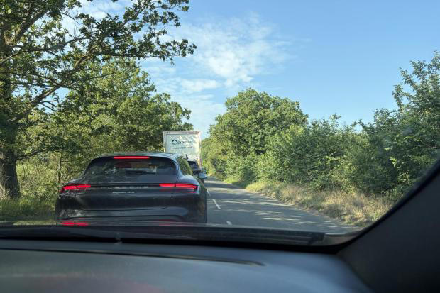 Temporary traffic lights causing chaos on road just outside Colchester