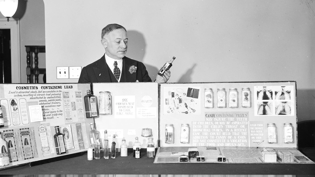 10 historical beauty trends with deadly consequences