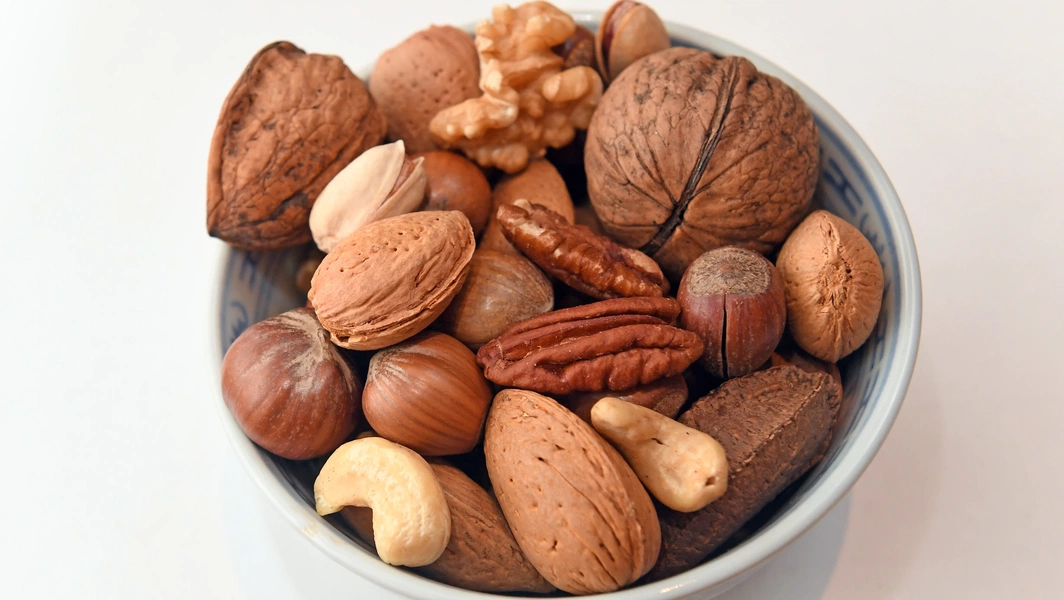 9 nuts with notable health benefits