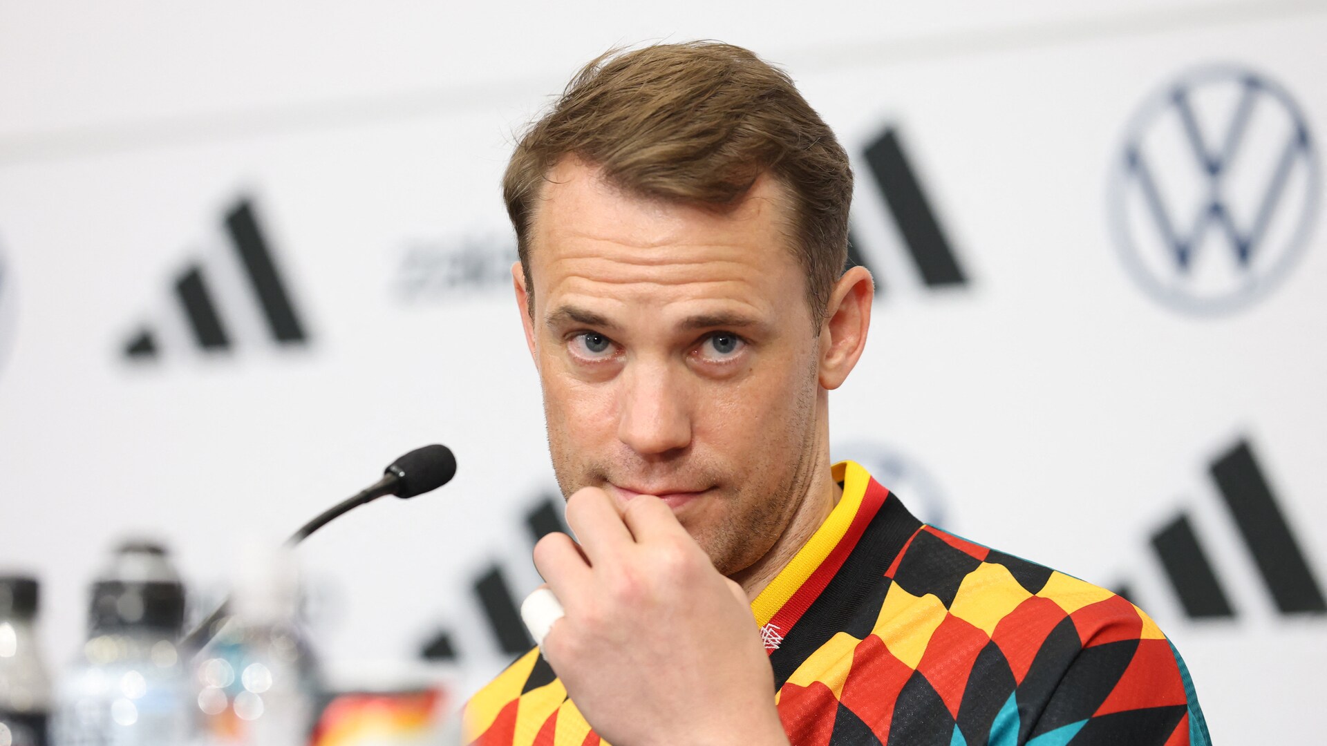 DFB-Torwart Manuel Neuer erinnert mich an meinen Uni-Professor