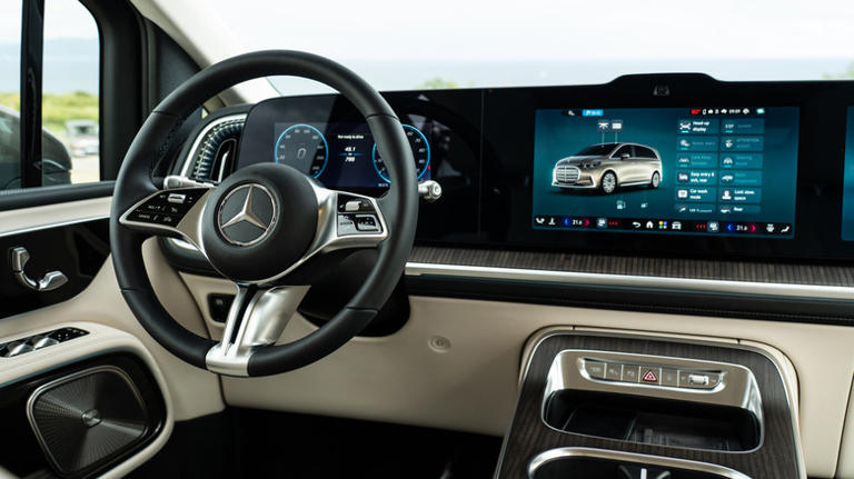 2028 Mercedes-Benz VLE first drive: Your 8K living room on wheels has ...
