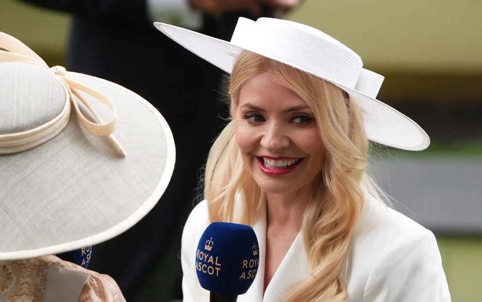 Holly Willoughby’s white ensemble turns heads at Ladies’ Day