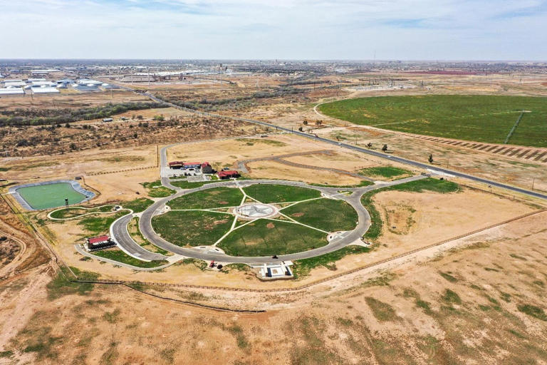 West Texas State Veterans Cemetery hosts first unaccompanied burial