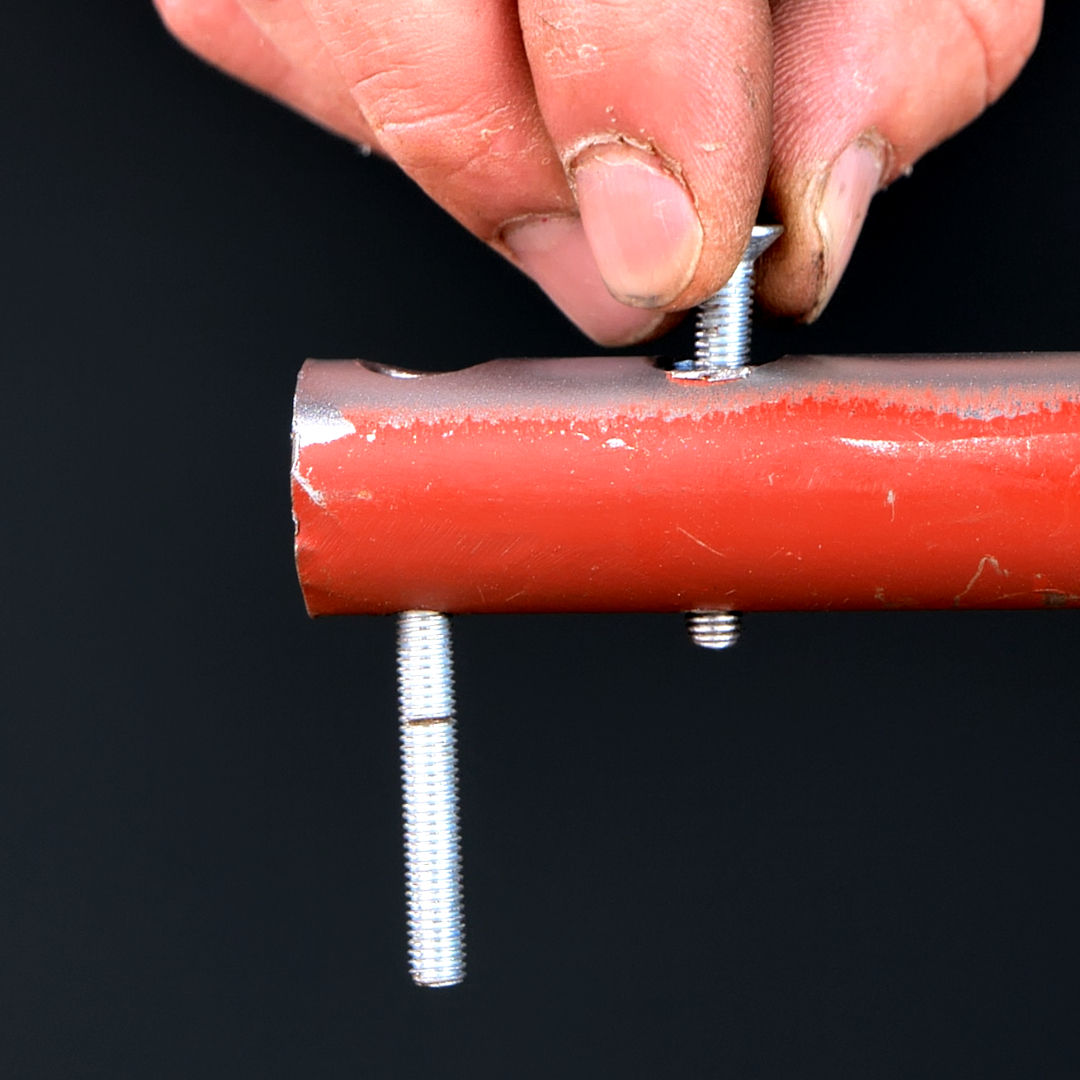 Unbelievable hack to open tight lids effortlessly! 🔓 🤯