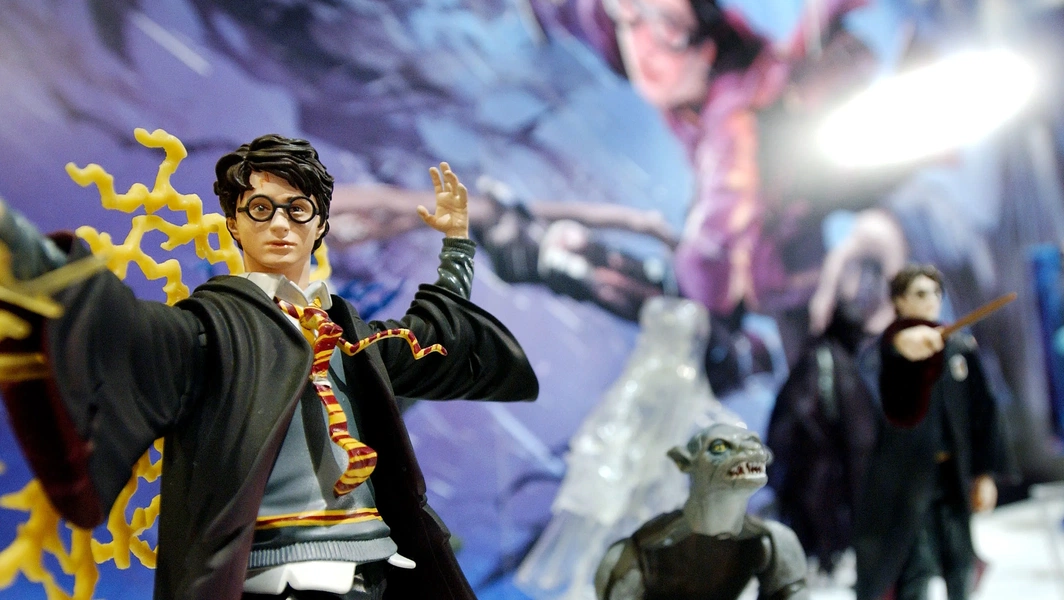 5 wizarding world figures mightier than Harry Potter