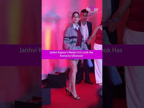 Janhvi Kapoors Nerdy Chic Look Has Everyone Obsessed