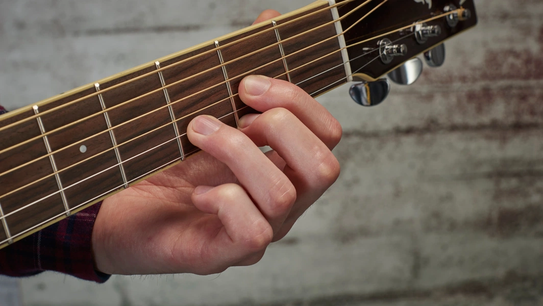 Chords in standard tuning that evoke open tunings