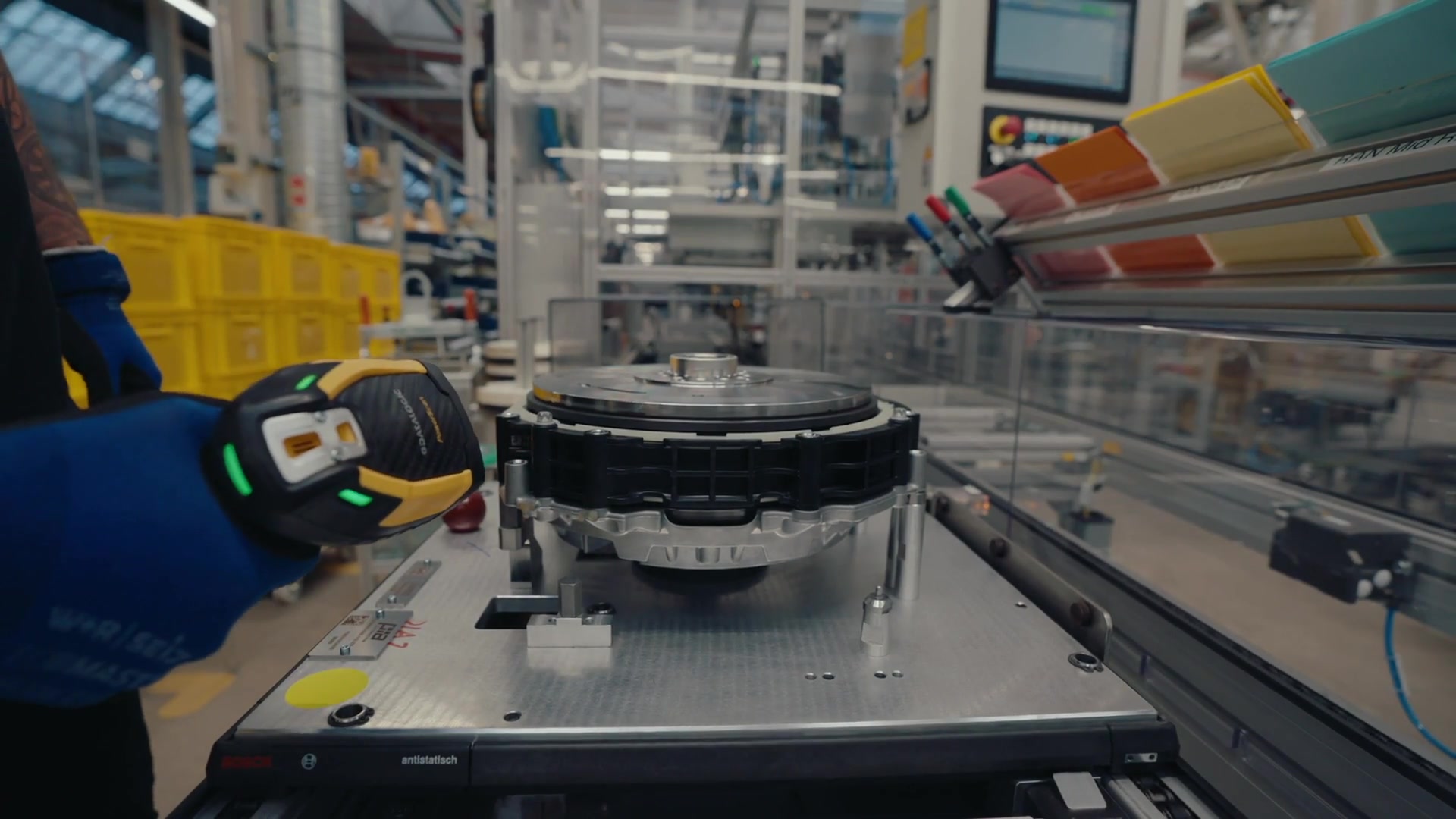 Mercedes‑Benz starts large‑scale production of electric axial flux ...