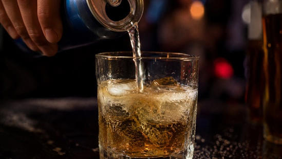Mixing alcohol with energy drinks at parties? Cardiologist warns why ...