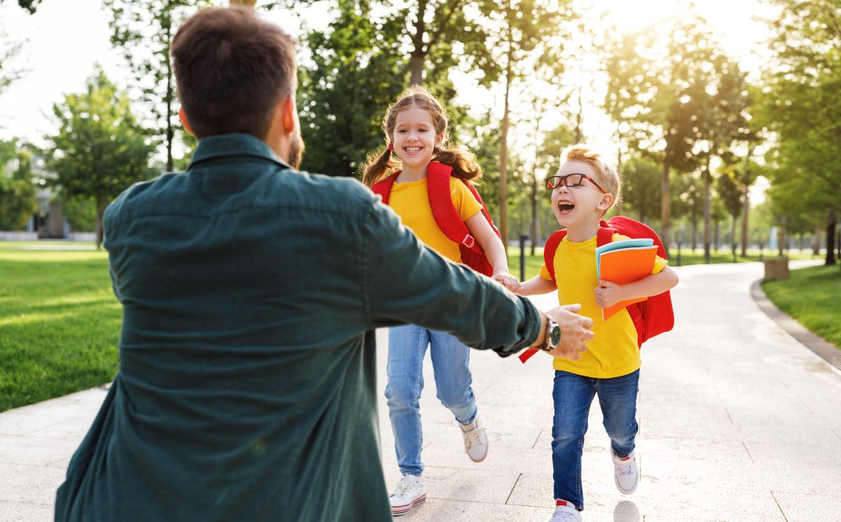 I’m a house husband – I feel so awkward at the school gate