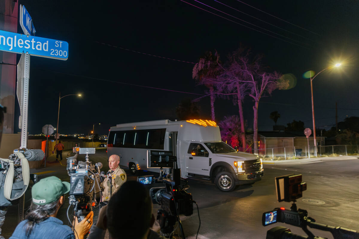 Police: 1 dead in police shooting after high-speed chase across Las ...