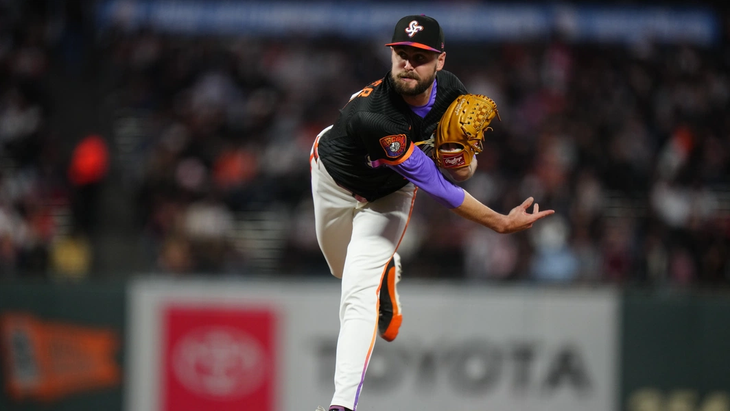 Giants shake up roster as trade deadline looms