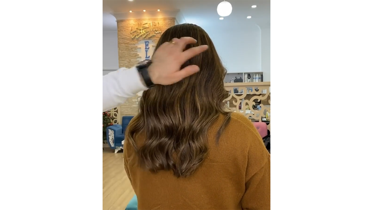 Creating mocha brown ripple waves with seamless balayage blending ...