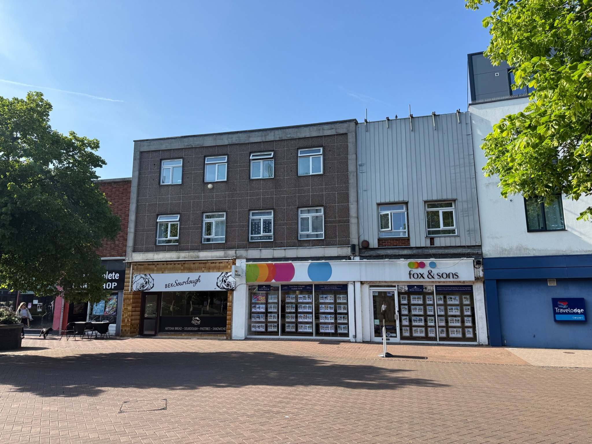 Gosport flat snapped up for £67,000 and Portsmouth flat for £75,000 at ...