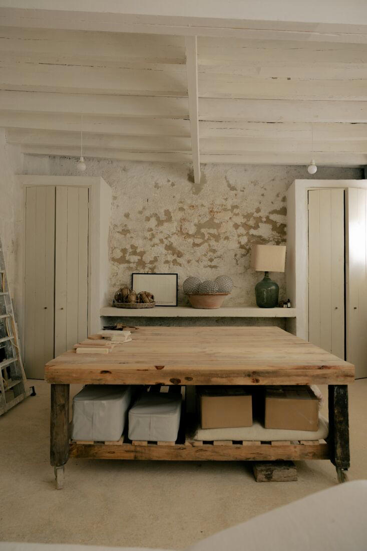 The barn out back: September and Colin Moore’s dream guest quarters in ...