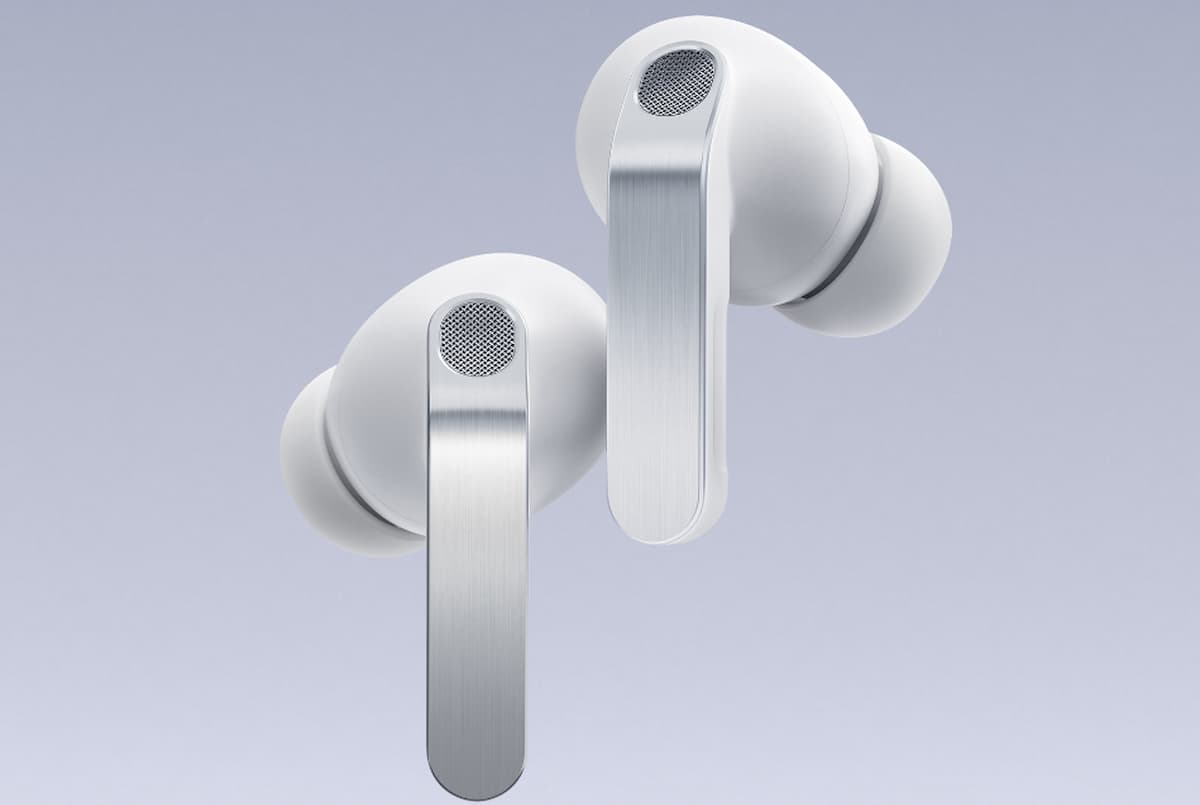Galaxy Buds4 Pro: Treat your dad to a sonic vacation this Father’s Day