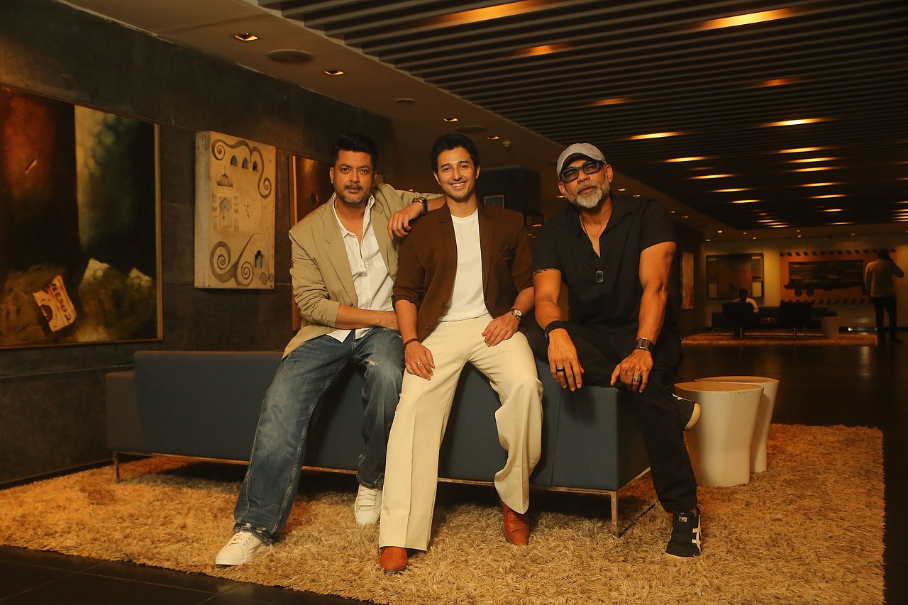 Jisshu Sengupta and Aryann Bhowmik, along with director Abhinay Deo ...