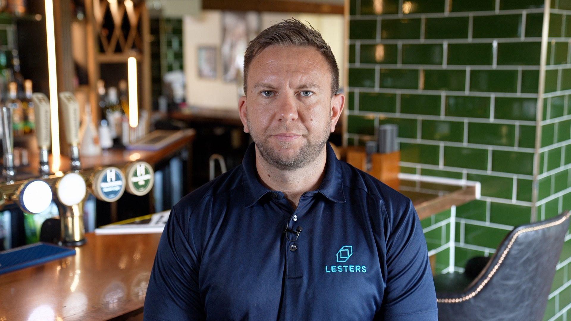 Pub 'losing £5k a week' over bridge repairs