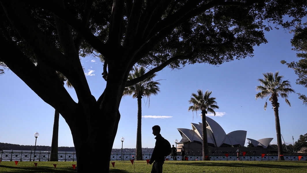 Cold front ends warm spell as El Niño strengthens