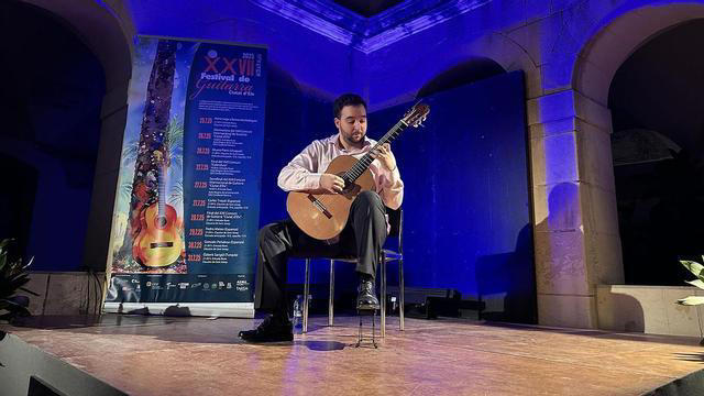Elche afina la guitarra con expertos internacionales de la talla de ...