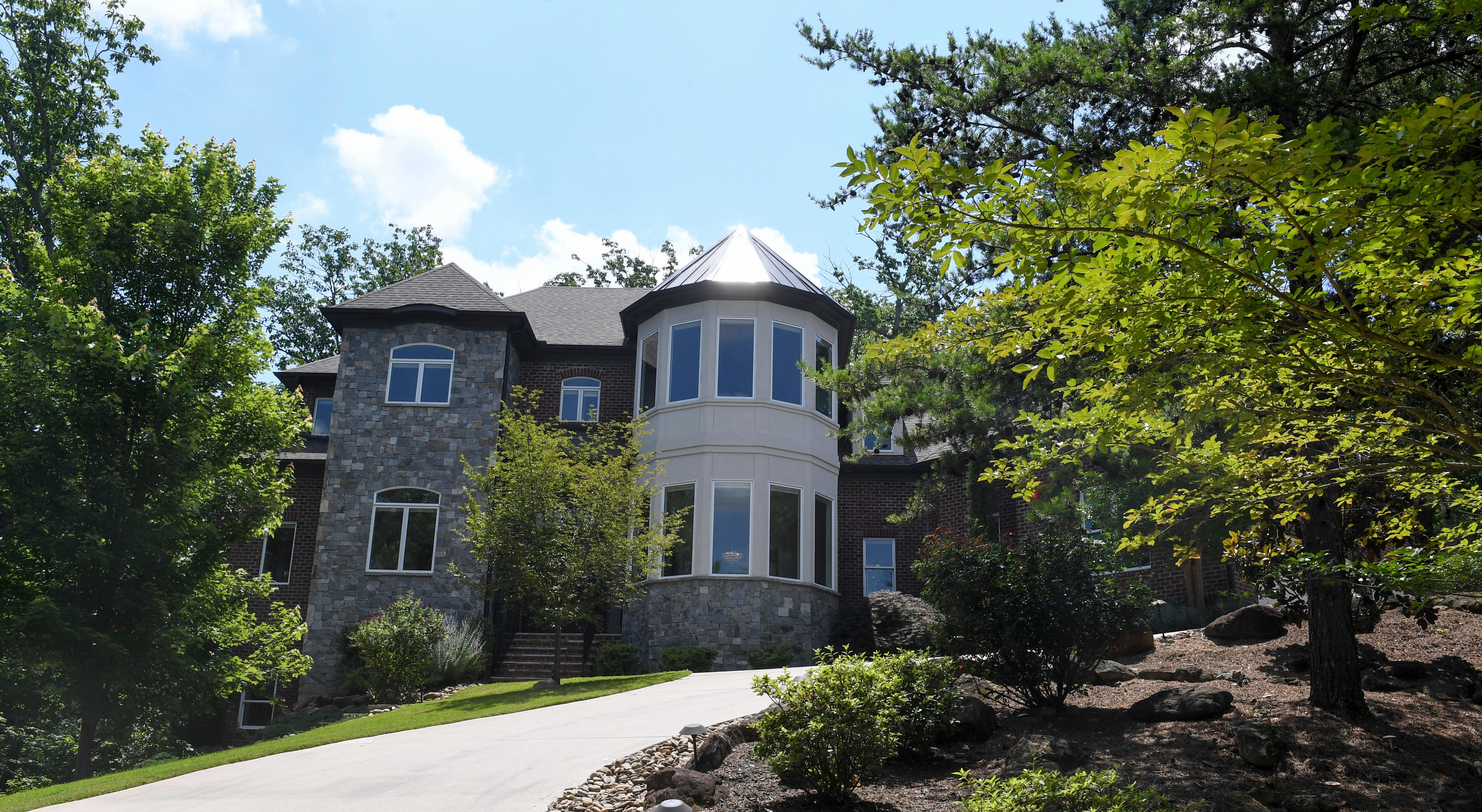 Luxury Montebello home 'perched in the trees' listed for $2.1M