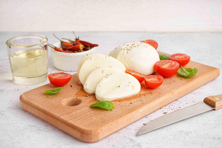 I asked 4 experts for the best fresh mozzarella—they all said the same ...