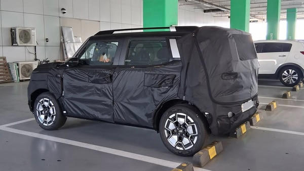 Hyundai sub-4m electric SUV spied in South Korea, India launch on the ...