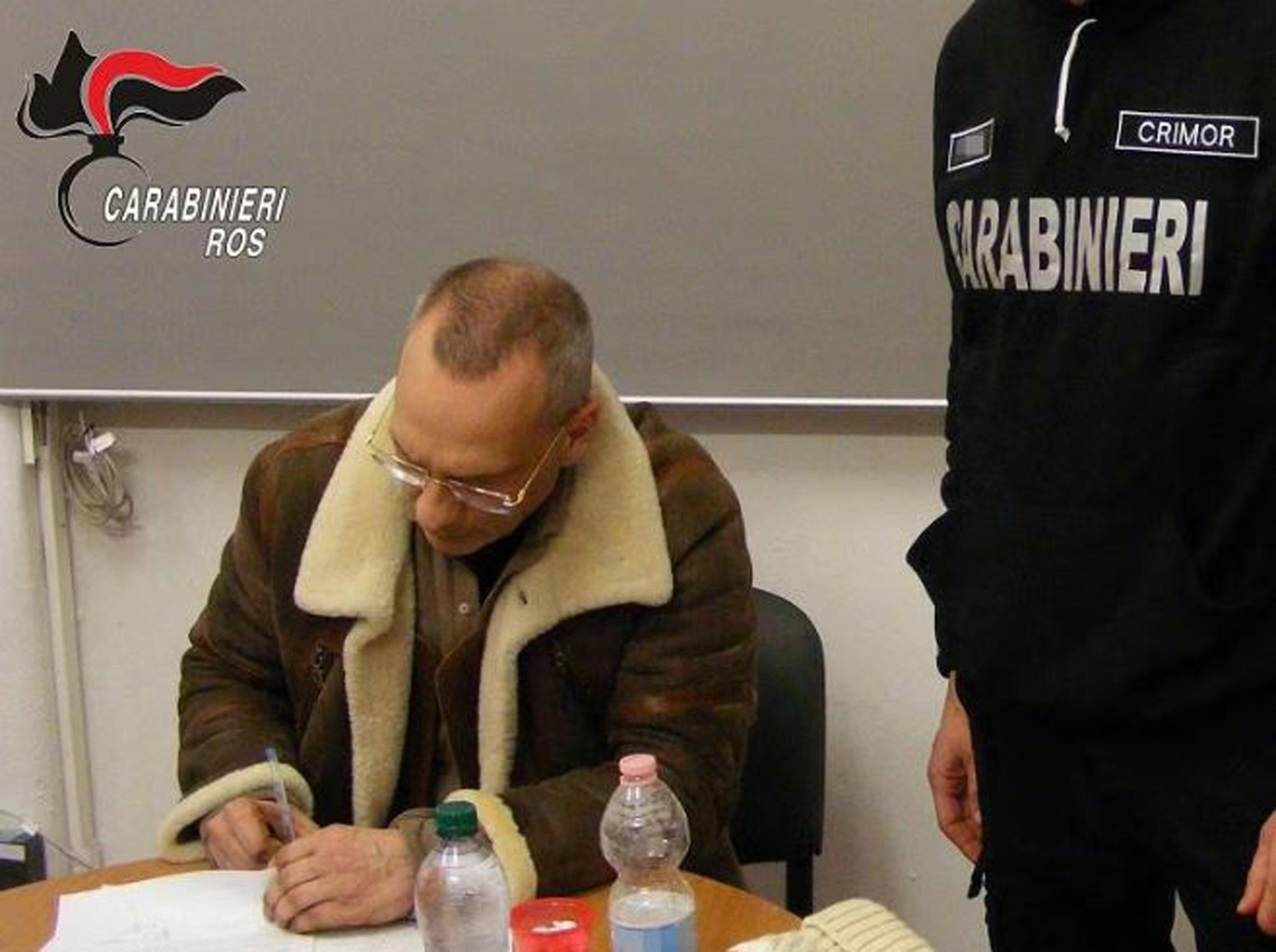 Mafia: perquisizioni a ex medico, accusato di aver favorito Messina Denaro