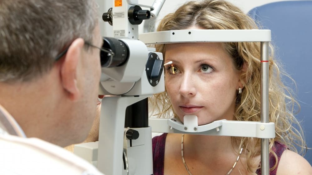 Auge am Zittern? Das steckt hinter dem nervigen Lidzucken – und das ...