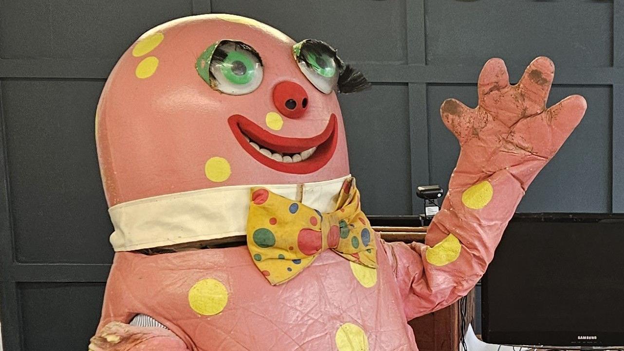 Costume that brought Blobby-mania to millions for sale