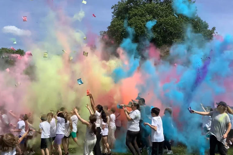 Lowerhouse Junior School in Burnley holds colour run for Pendleside Hospice