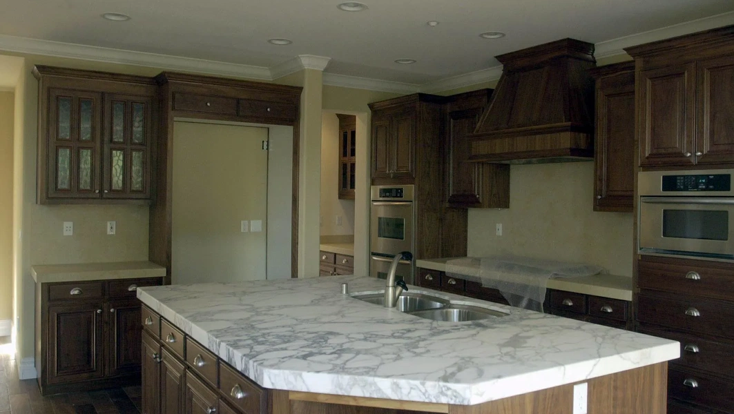 Designers embrace bold, richly veined marble for 2026 kitchens