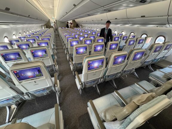 Emirates (come Etihad) gioca la carta dell’assicurazione anti-crisi ...
