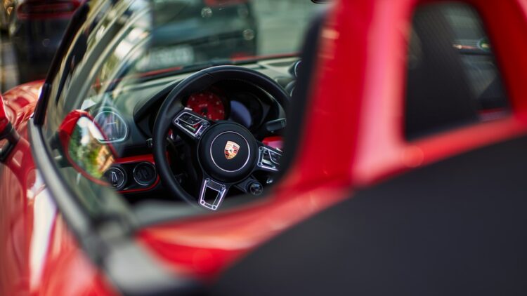 15 red flags in online dating profiles you should never ignore