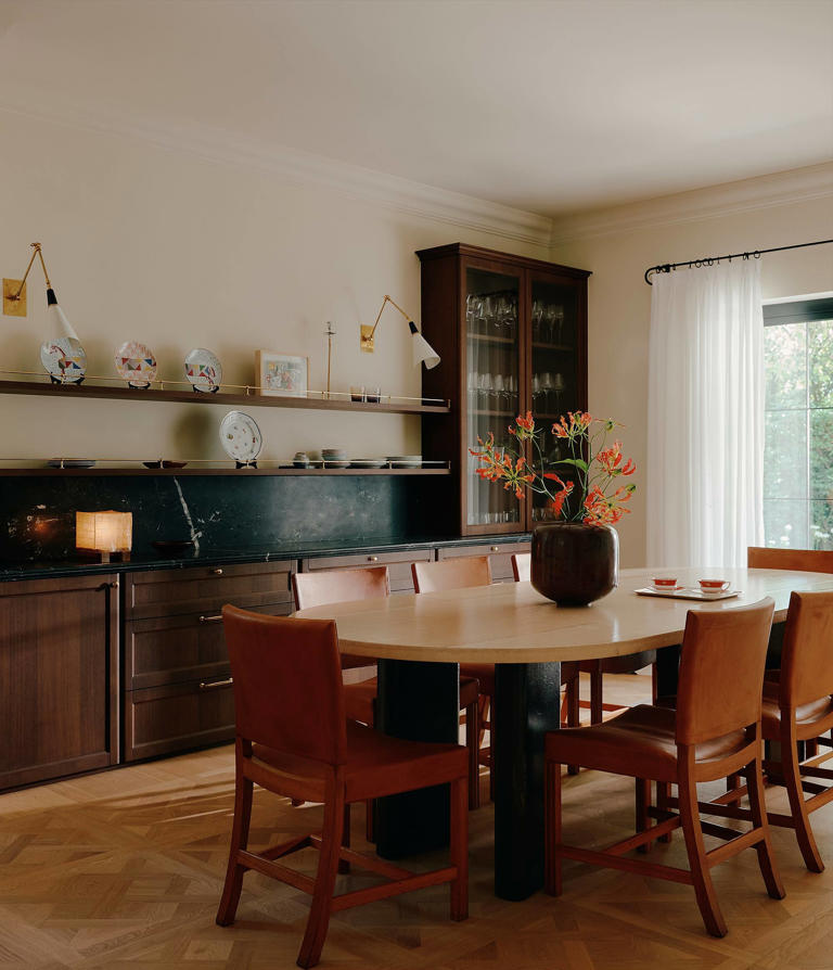 Inside the luxurious mansion of Hong Kong actress Karena Ng ...