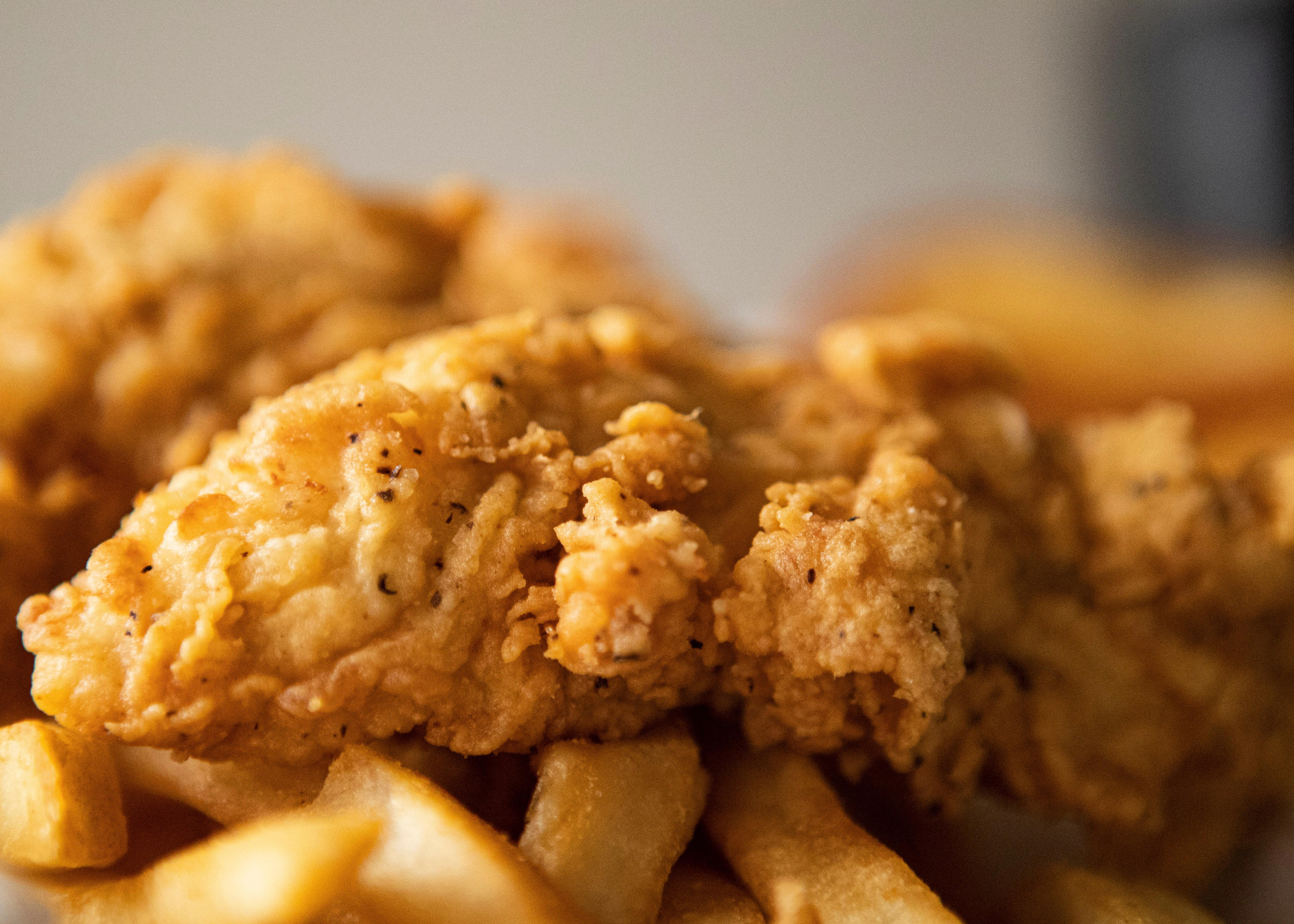 Best chicken tenders in Memphis? See the restaurants in our bracket