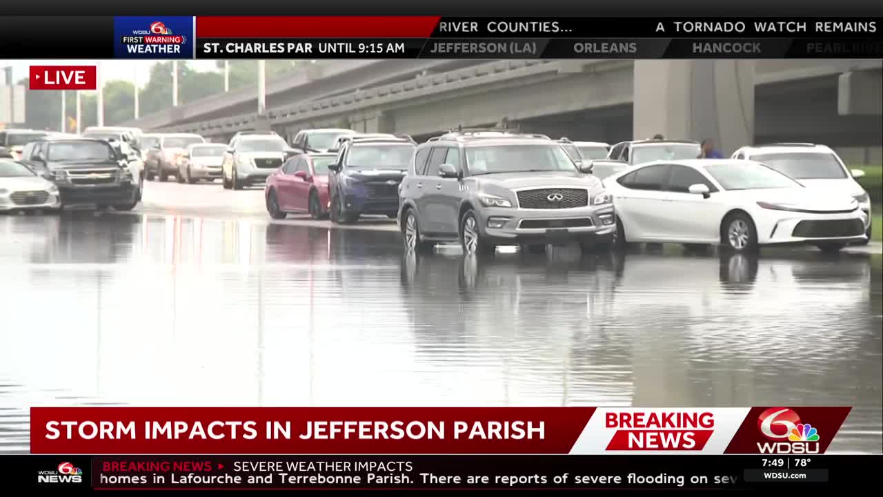 Tracking flooding in Louisiana: Vehicles stranded on I-10 after ...
