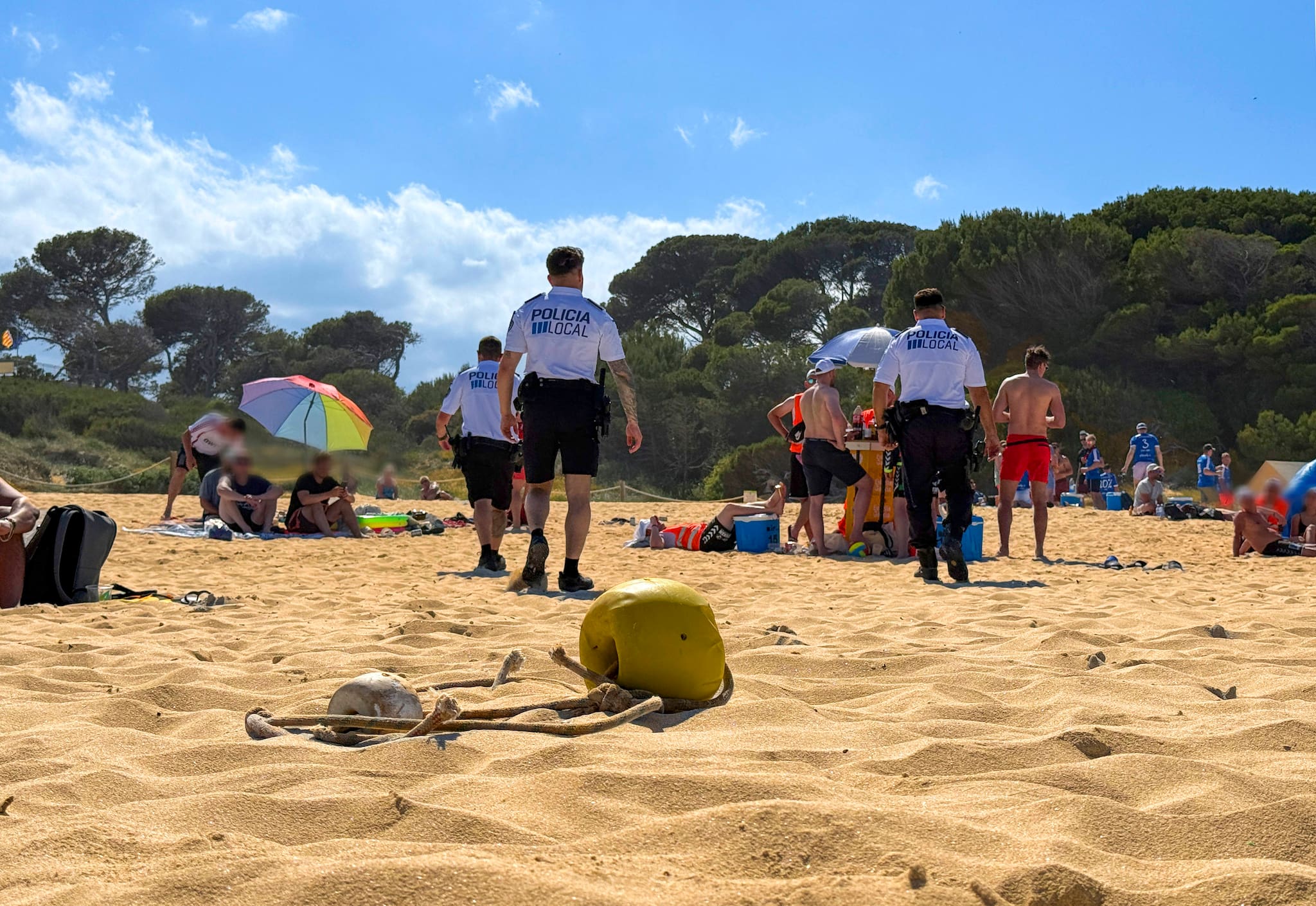 Drohnen über der Playa de Palma: Mallorca verschärft Kampf gegen ...