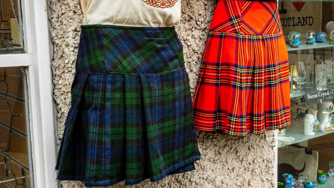 10 traditional men’s outfits from around the world