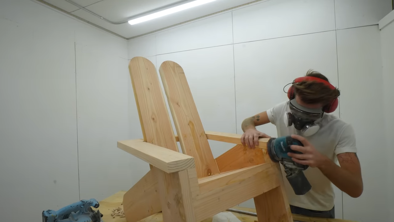 I built a $3,995 chair for $50... my neighbor laughed