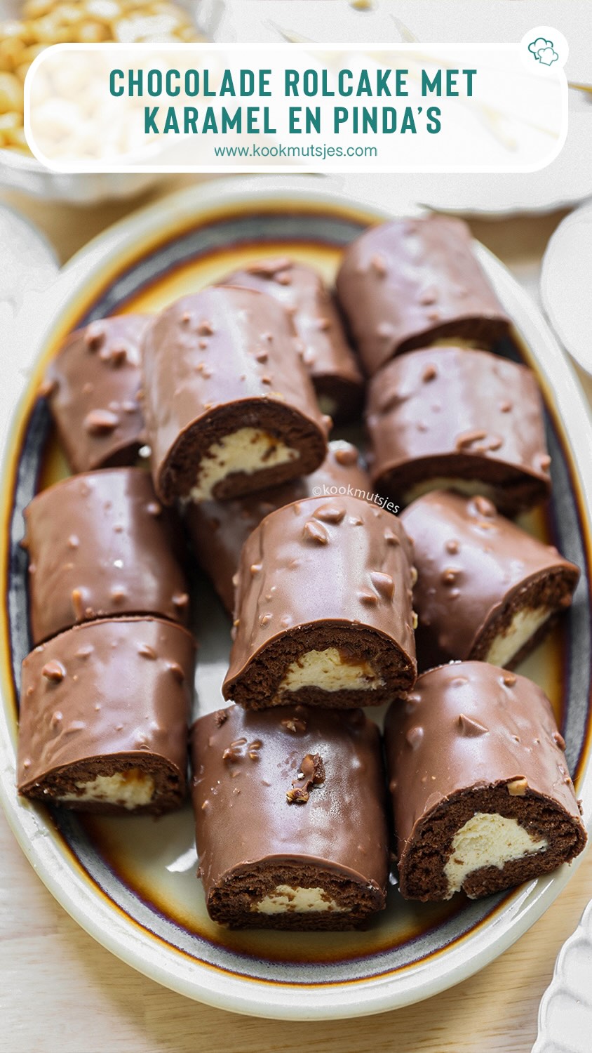 Chocolade rolcake met karamel en pinda's maken stap voor stap
