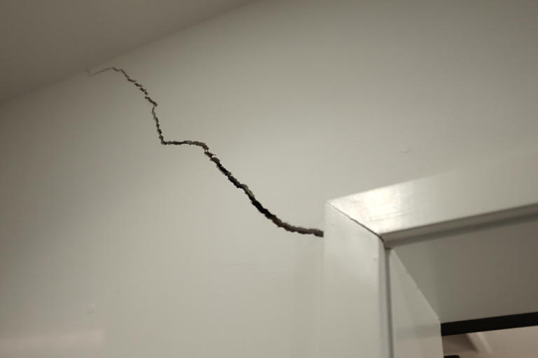 Cracks spread through Northern Liberties rowhouses after developer ...