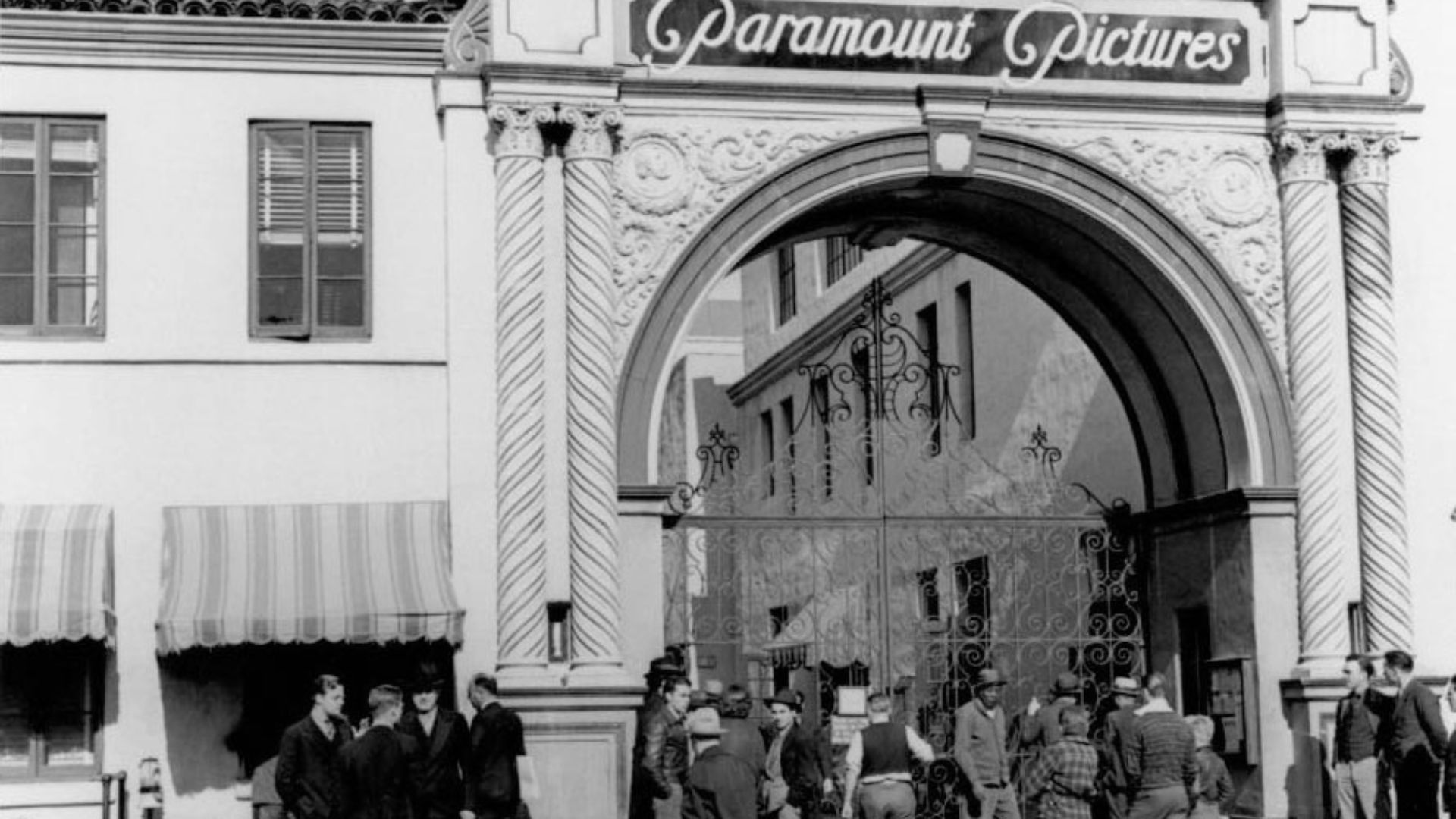 Director William Desmond Taylor led a wild Hollywood double life—until ...