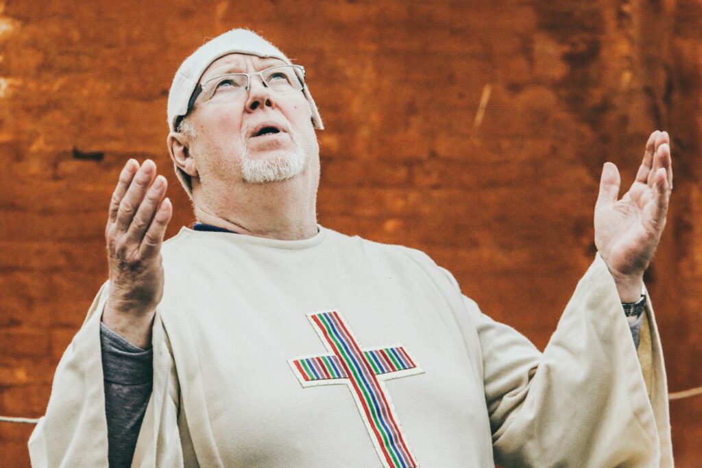 15 things you should never say to a priest or pastor