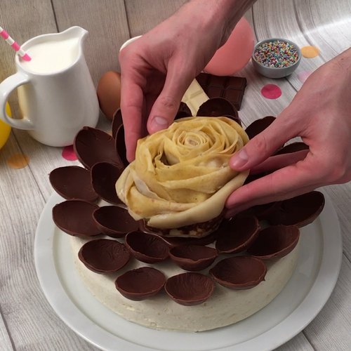 Crepe cream cake