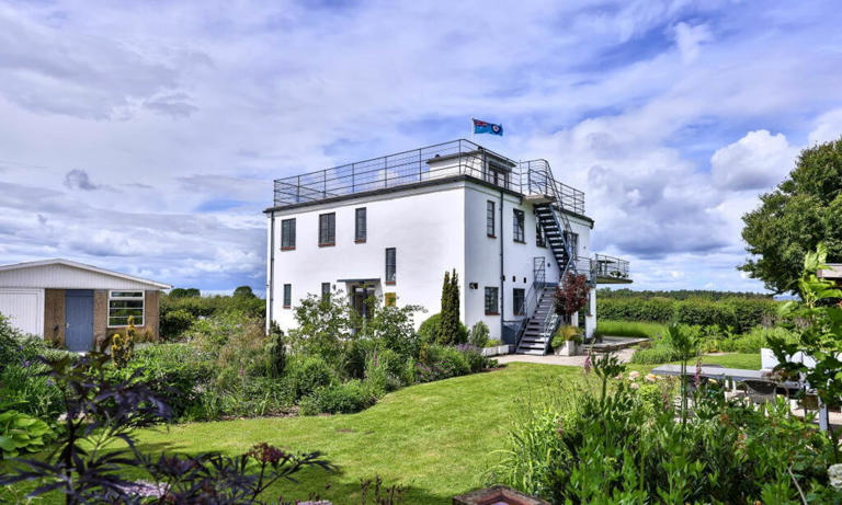 Scramble! World War Two RAF control tower is now for sale as stunning £ ...