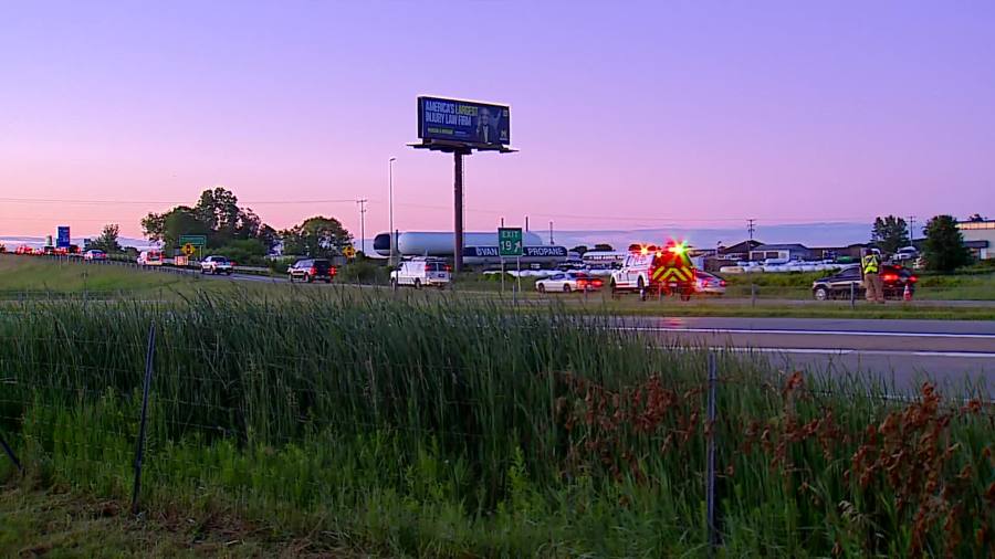 Deputies: 3 dead in wrong-way crash in Marne area